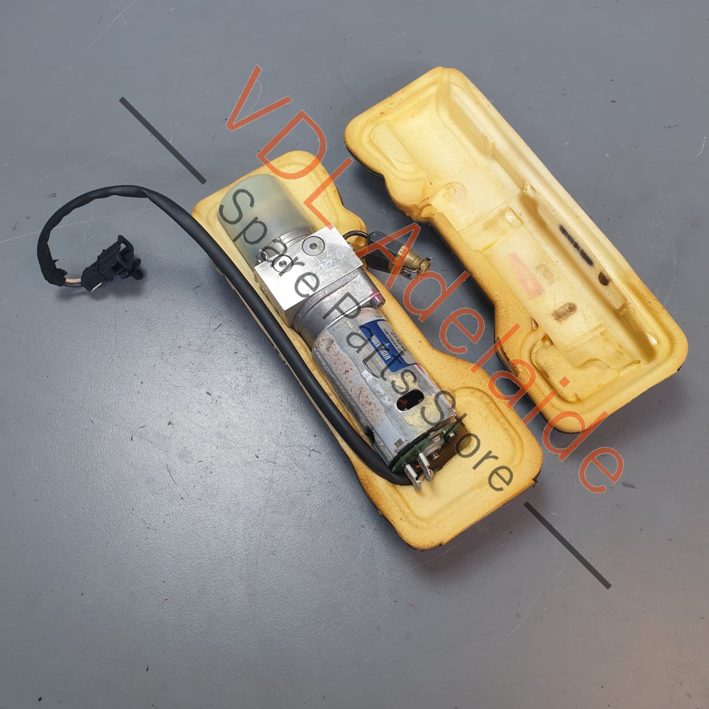 Porsche Cayenne 9PA Hydraulic Pump Motor for Electric Powerlift Automa ...