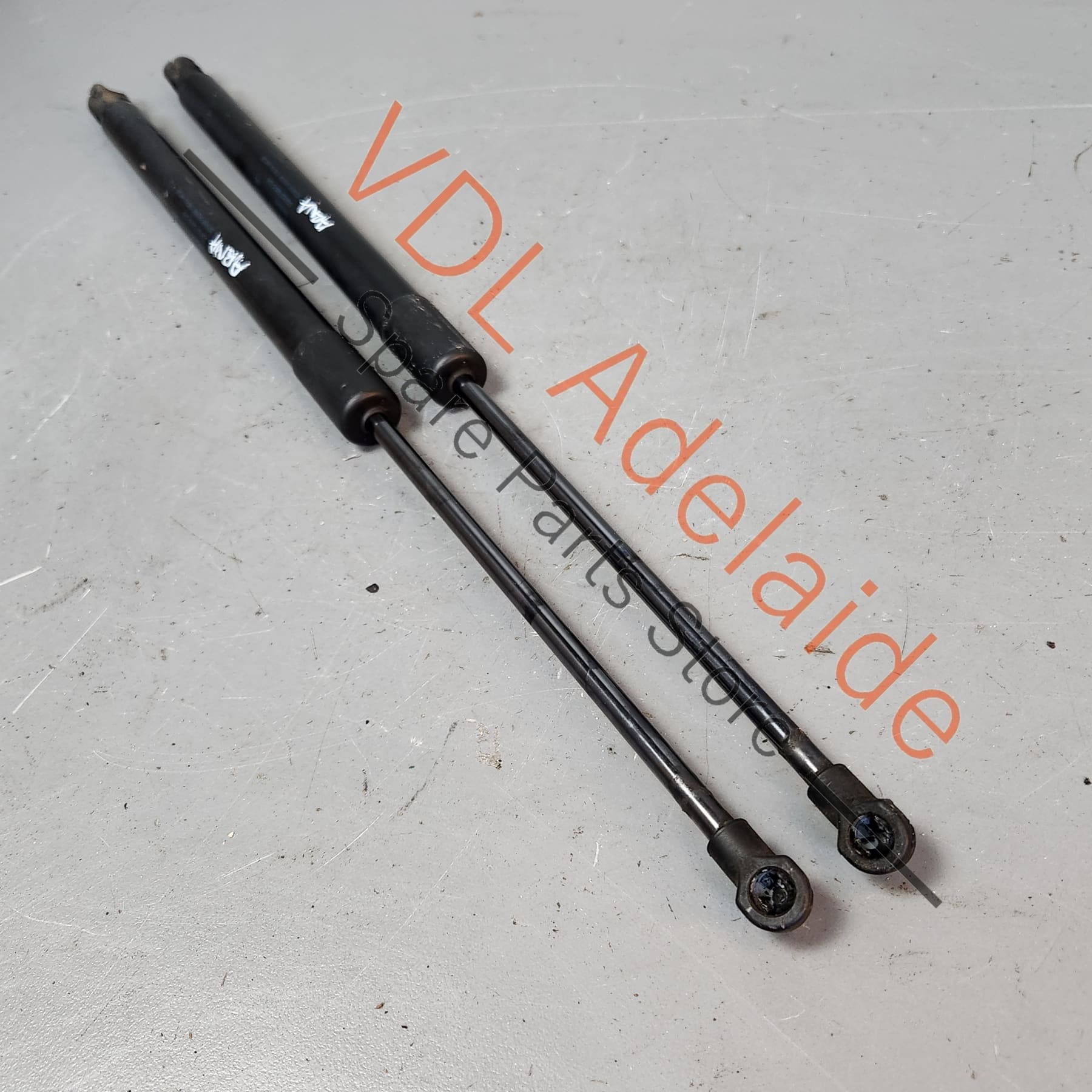 VW Golf Mk7 Rear Boot Hatch Lift Gas Struts Pair 5G6827550C – VDL ...