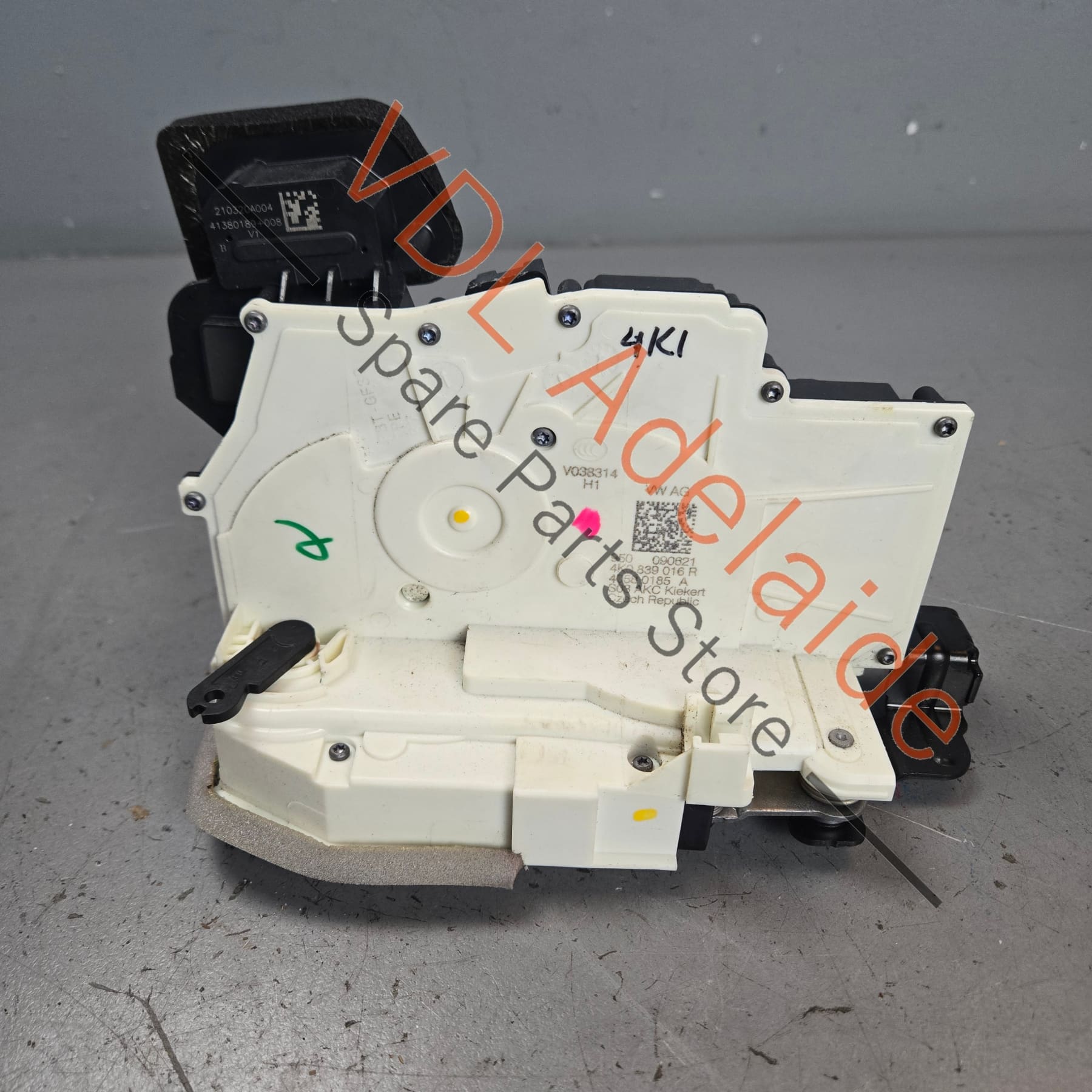 Audi Q8 A7 A6 Urus Door Lock Mechanism Rear Right 4K0839016R – VDL ...